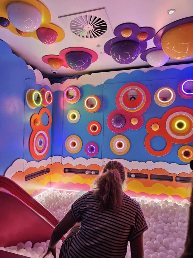 Hijinx Hotel, Karrinyup - Seniors / Over 55's Guide to Perth